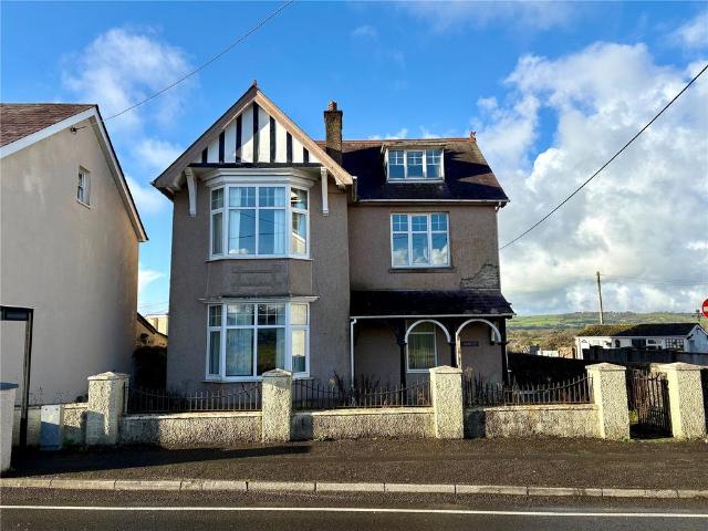 6 bedroom detached house for sale