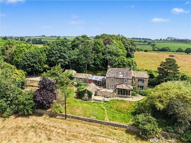 6 bedroom detached house for sale