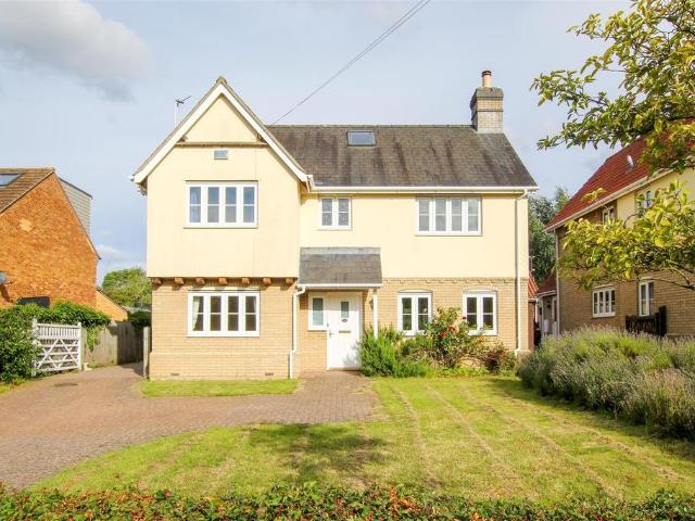 6 bedroom detached house for sale