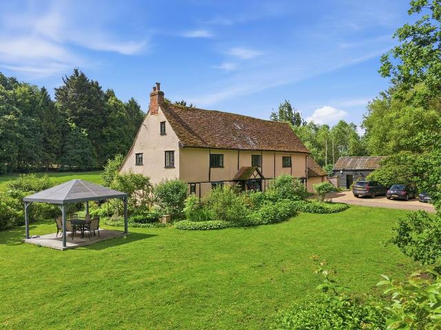 6 bedroom detached house for sale