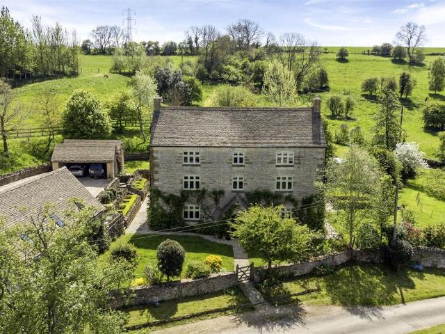 6 bedroom detached house for sale