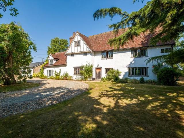 6 bedroom detached house for sale
