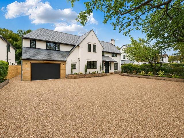 6 bedroom detached house for sale