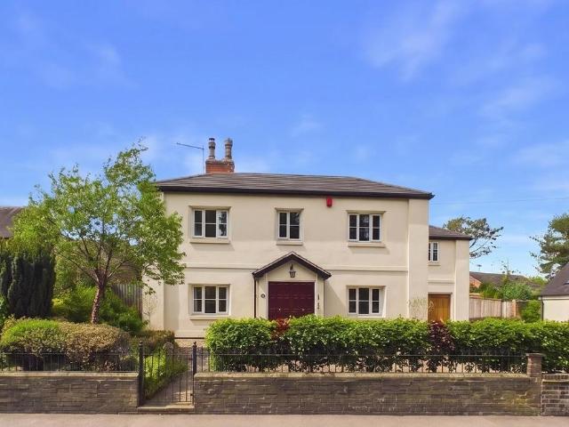 6 bedroom detached house for sale