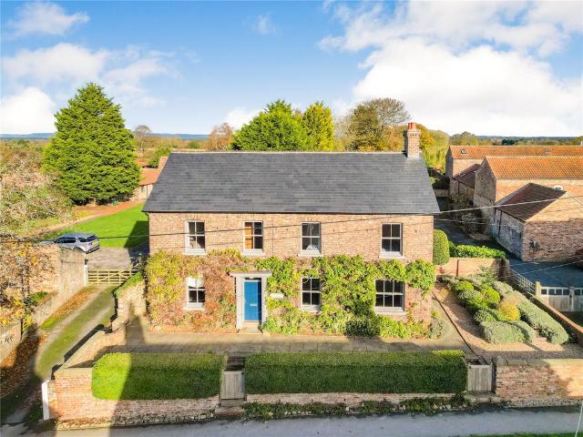 6 bedroom detached house for sale