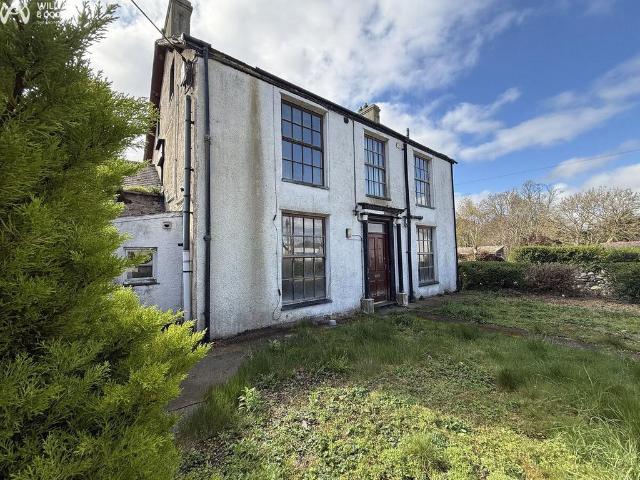 6 bedroom detached house for sale