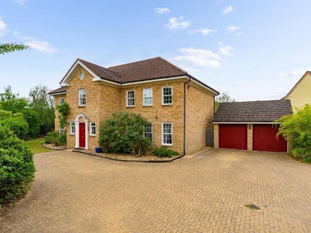 6 bedroom detached house for sale