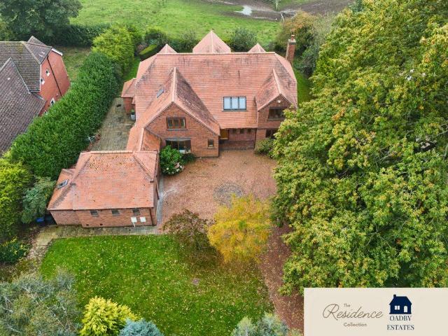 6 bedroom detached house for sale