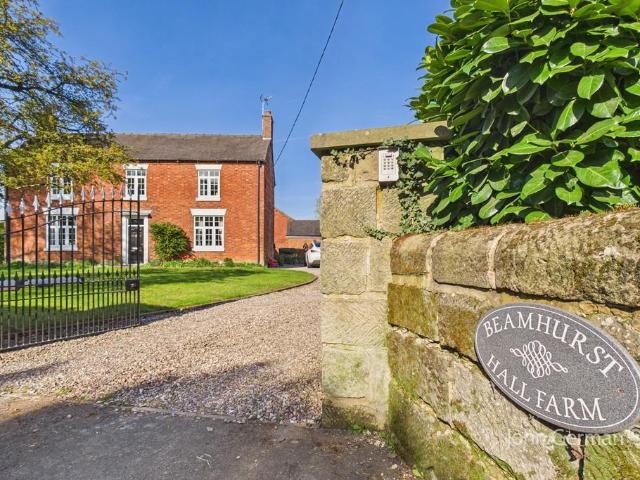 6 bedroom detached house for sale