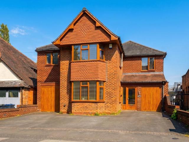 6 bedroom detached house for sale