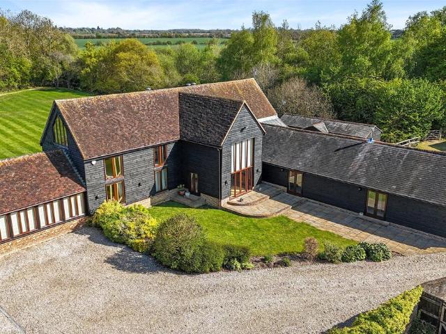 6 bedroom detached house for sale