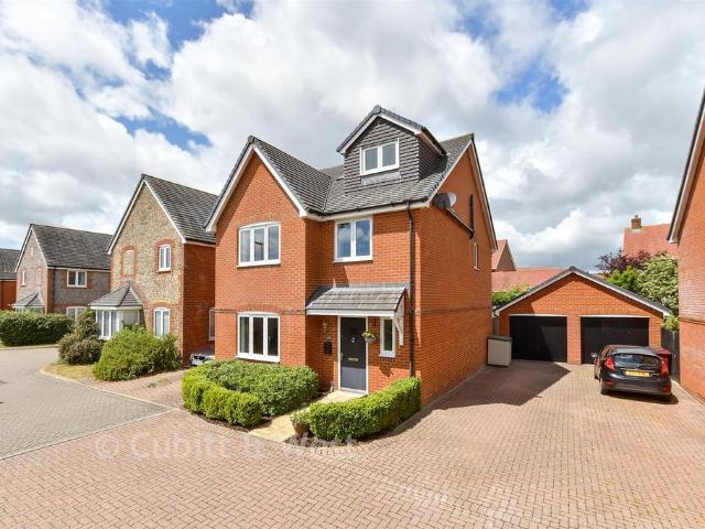 6 bedroom detached house for sale