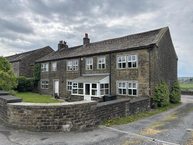 6 bedroom detached house for sale