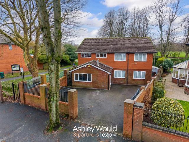 6 bedroom detached house for sale