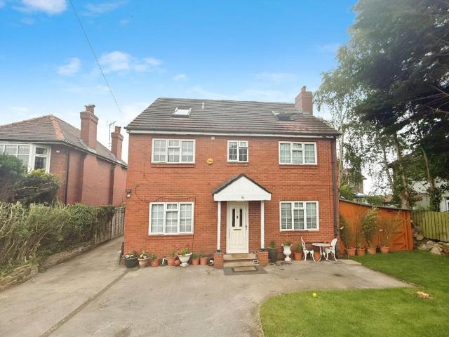 6 bedroom detached house for sale