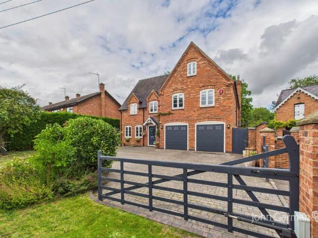 6 bedroom detached house for sale