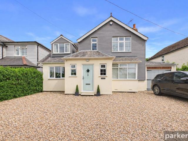 6 bedroom detached house for sale