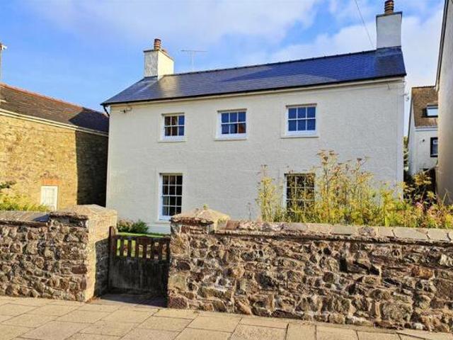 6 Bedroom Detached House For Sale In 19 High Street, St. Davids