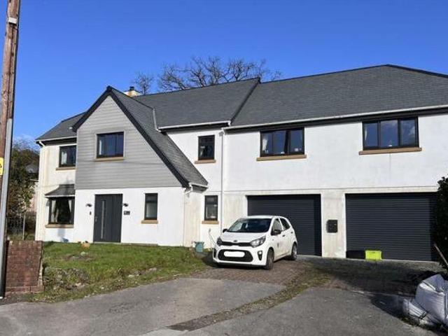 6 Bedroom Detached House For Sale In Capel Hendre