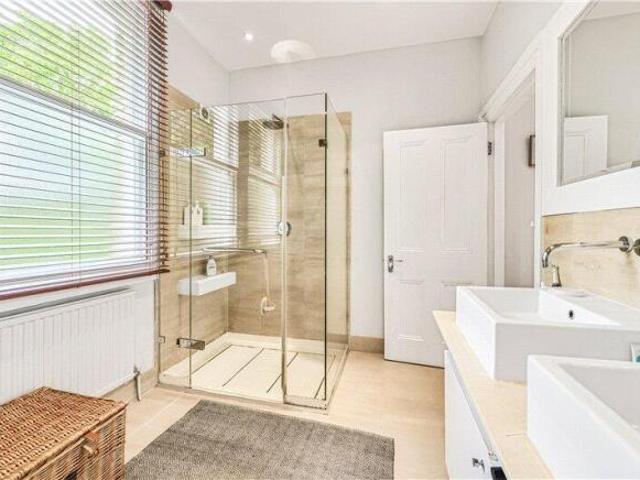 6 bedroom detached house for sale in Castelnau, Barnes, London, SW13