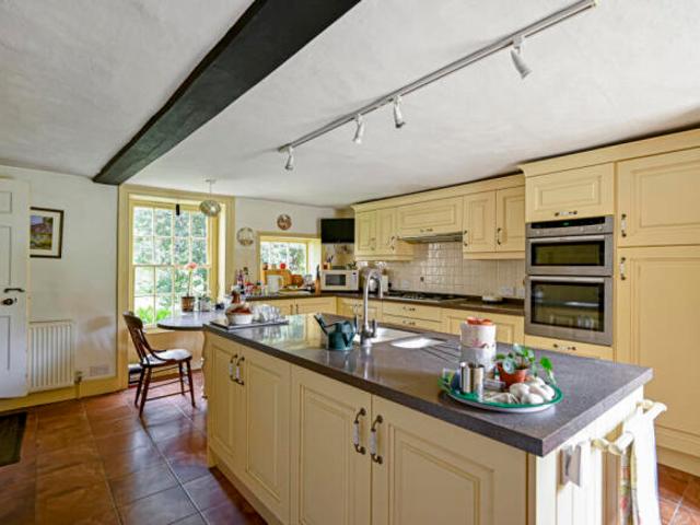 6 bedroom detached house for sale in Church Hill, Sutton, Deal, Kent, CT15