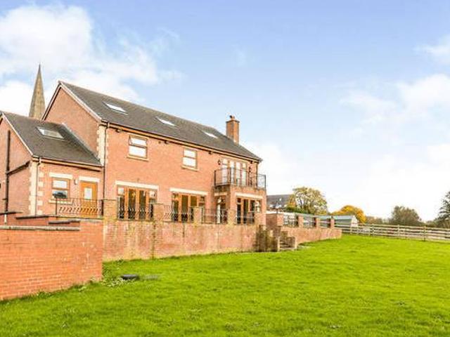 6 bedroom detached house for sale in Church Street Higher Walton Preston PR5 PR5