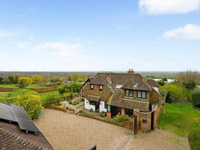 6 bedroom detached house for sale in Chart Road, Sutton Valence, Maidstone, Kent, ME17
