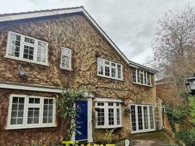 6 bedroom detached house for sale in Crescent Road Reading RG1