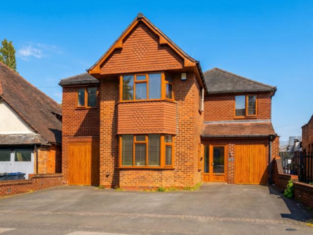 6 bedroom detached house for sale in Cubley Road, Hall Green, B28