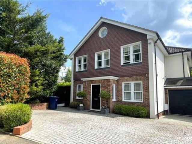 6 Bedroom Detached House For Sale In Arkley, Herts