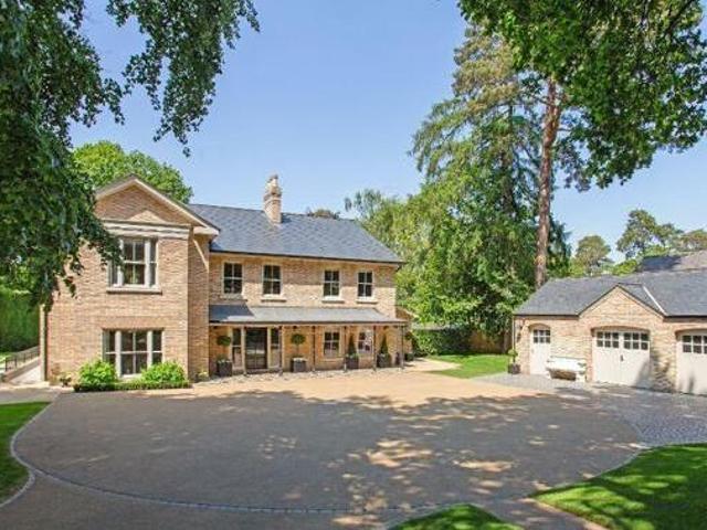 6 Bedroom Detached House For Sale In Aspley Heath, Bedfordshire