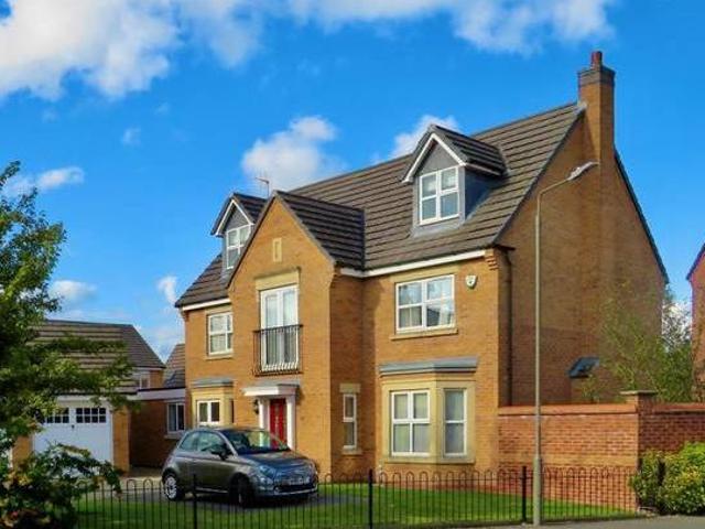 6 bedroom detached house for sale in Booth Drive Ashbourne DE6
