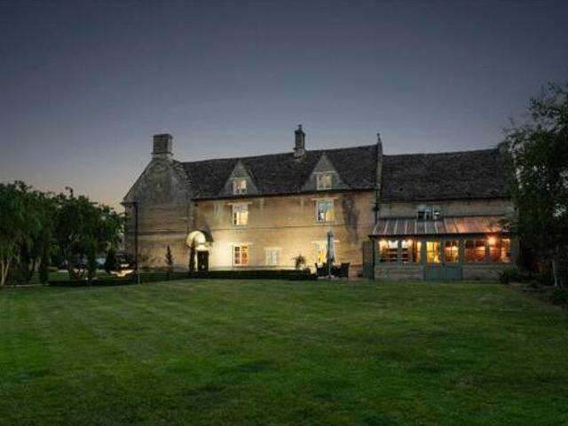 6 Bedroom Detached House For Sale In Bampton, Oxfordshire