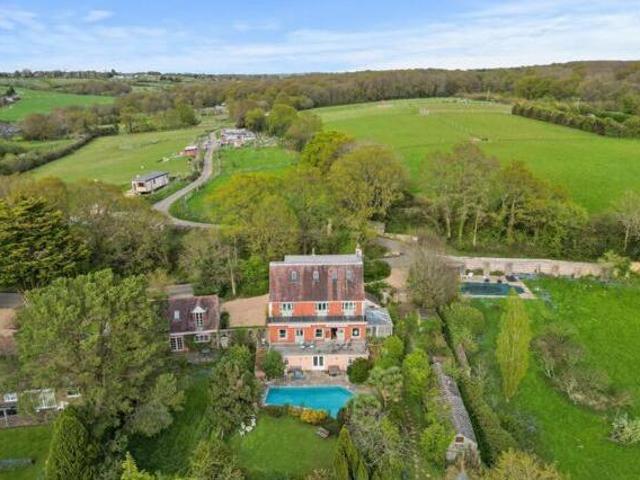 6 Bedroom Detached House For Sale In Bexhill on sea