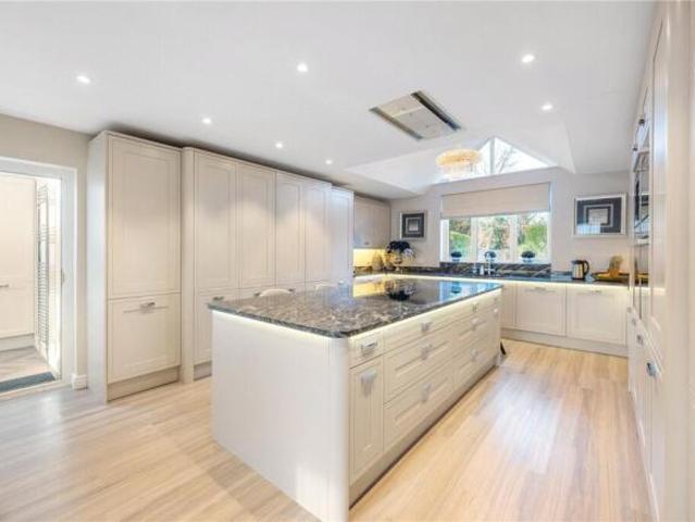 6 bedroom detached house for sale in Beckenham Place Park, Beckenham, BR3