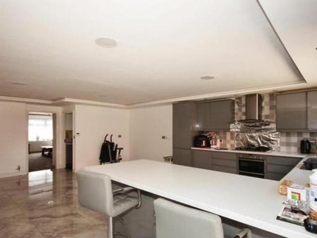 6 Bedroom Detached House For Sale In Bedworth