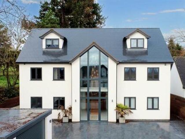 6 Bedroom Detached House For Sale In Beeston