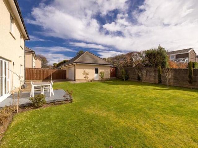 6 bedroom detached house for sale in Bellrock Park, Fairmilehead, Edinburgh, EH10