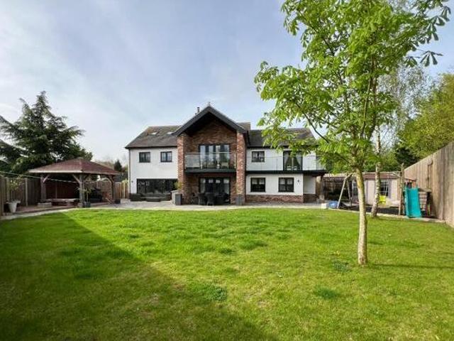 6 Bedroom Detached House For Sale In Besthorpe