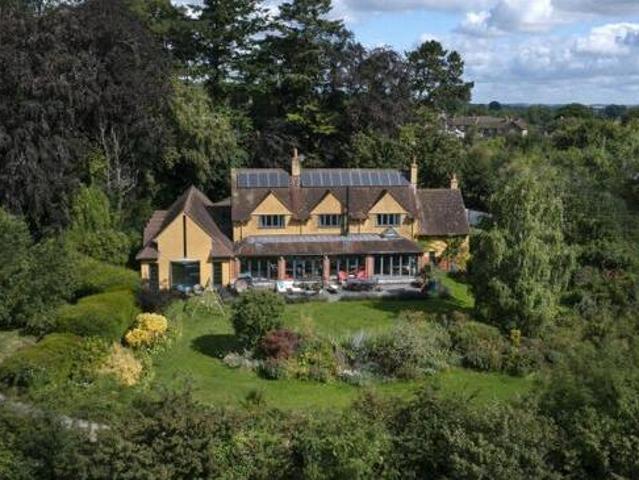 6 Bedroom Detached House For Sale In Bicester, Oxfordshire