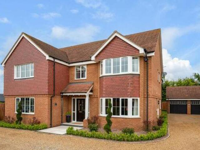 6 Bedroom Detached House For Sale In Biddenham