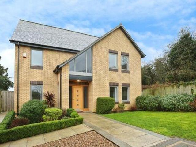 6 Bedroom Detached House For Sale In Bingham, Nottingham
