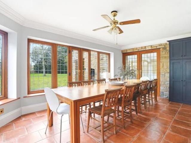 6 bedroom detached house for sale in Birchwood Dell, Bessacar, Doncaster, DN4