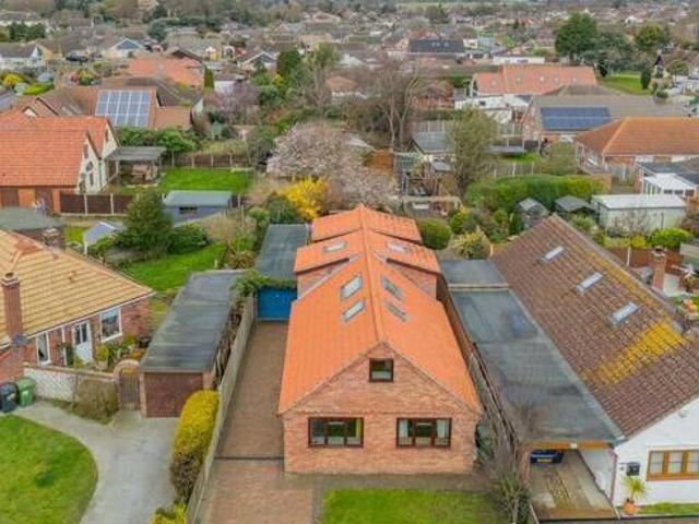 6 Bedroom Detached House For Sale In Bradwell