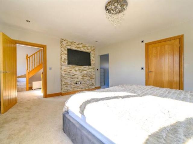 6 bedroom detached house for sale in Broadway House, Wakefield Road, Drighlington, Bradford, West Yorkshire, BD11