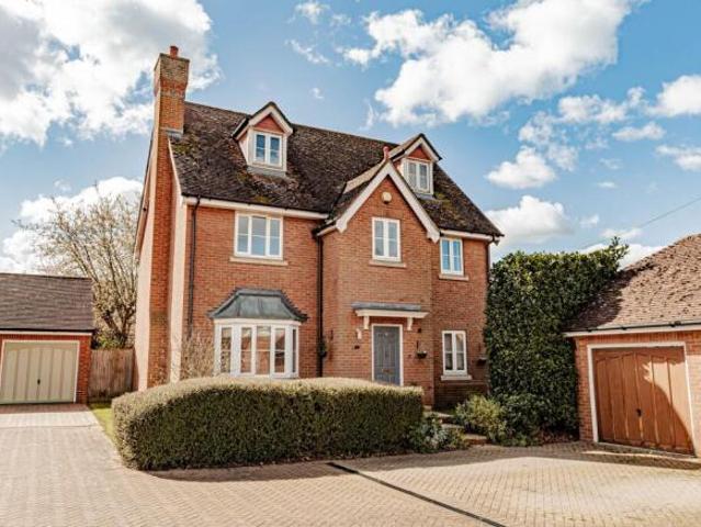 6 bedroom detached house for sale in Brogdale Place, Ospringe, ME13
