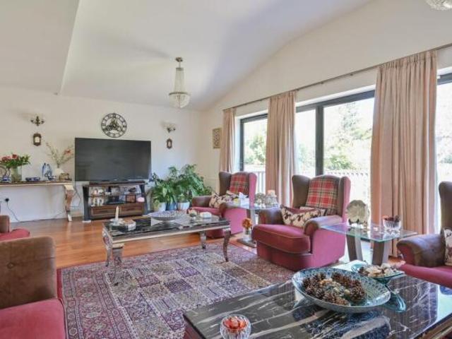 6 bedroom detached house for sale in Brookdene Avenue, Bushey, Oxhey Hall, WD19