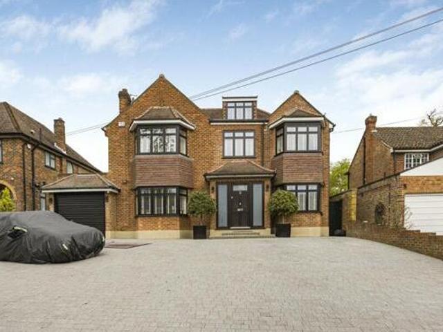 6 Bedroom Detached House For Sale In Brookmans Park, Hertfordshire