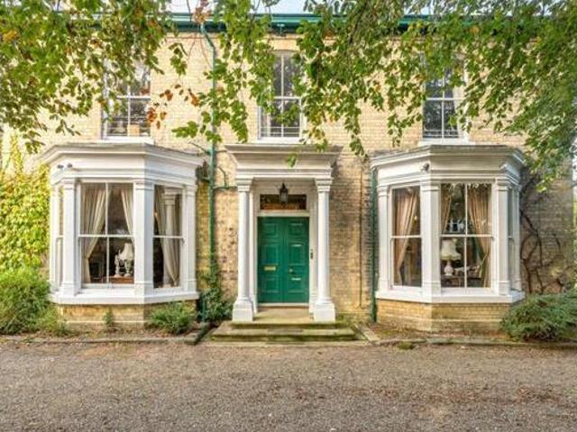 6 Bedroom Detached House For Sale In Brough, East Yorkshire