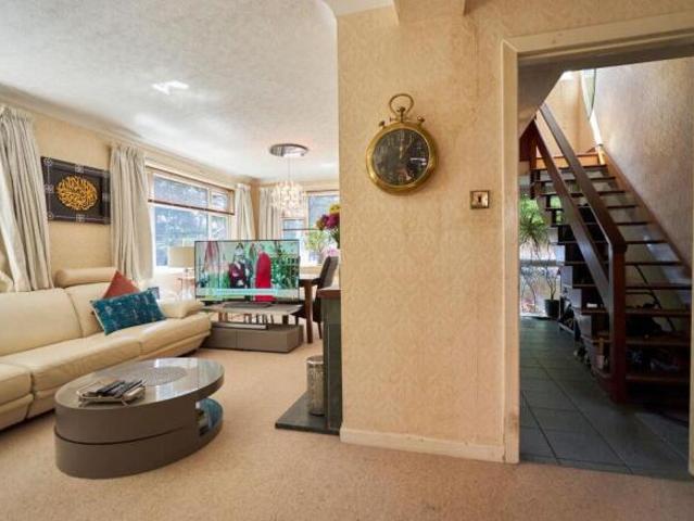 6 bedroom detached house for sale in Gawsworth Avenue, East Didsbury, M20